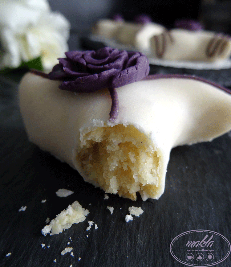 Arayech - Pâtisserie traditionnelle algérienne fourrée aux amandes ...