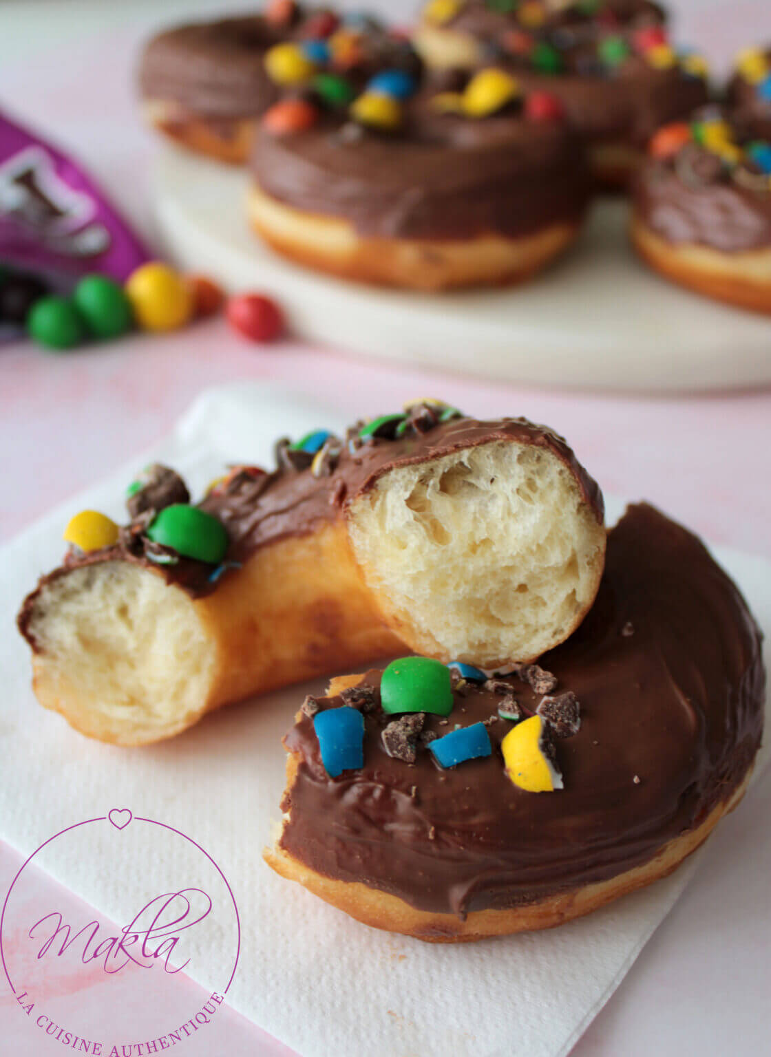 Donuts moelleux M&M'S® - Makla - La cuisine authentique